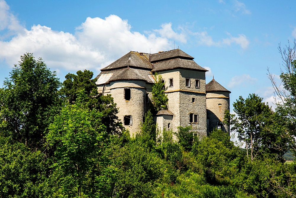 Beniczky várkastély - Garamszeg (Hronsek) - KASTELYOK.COM